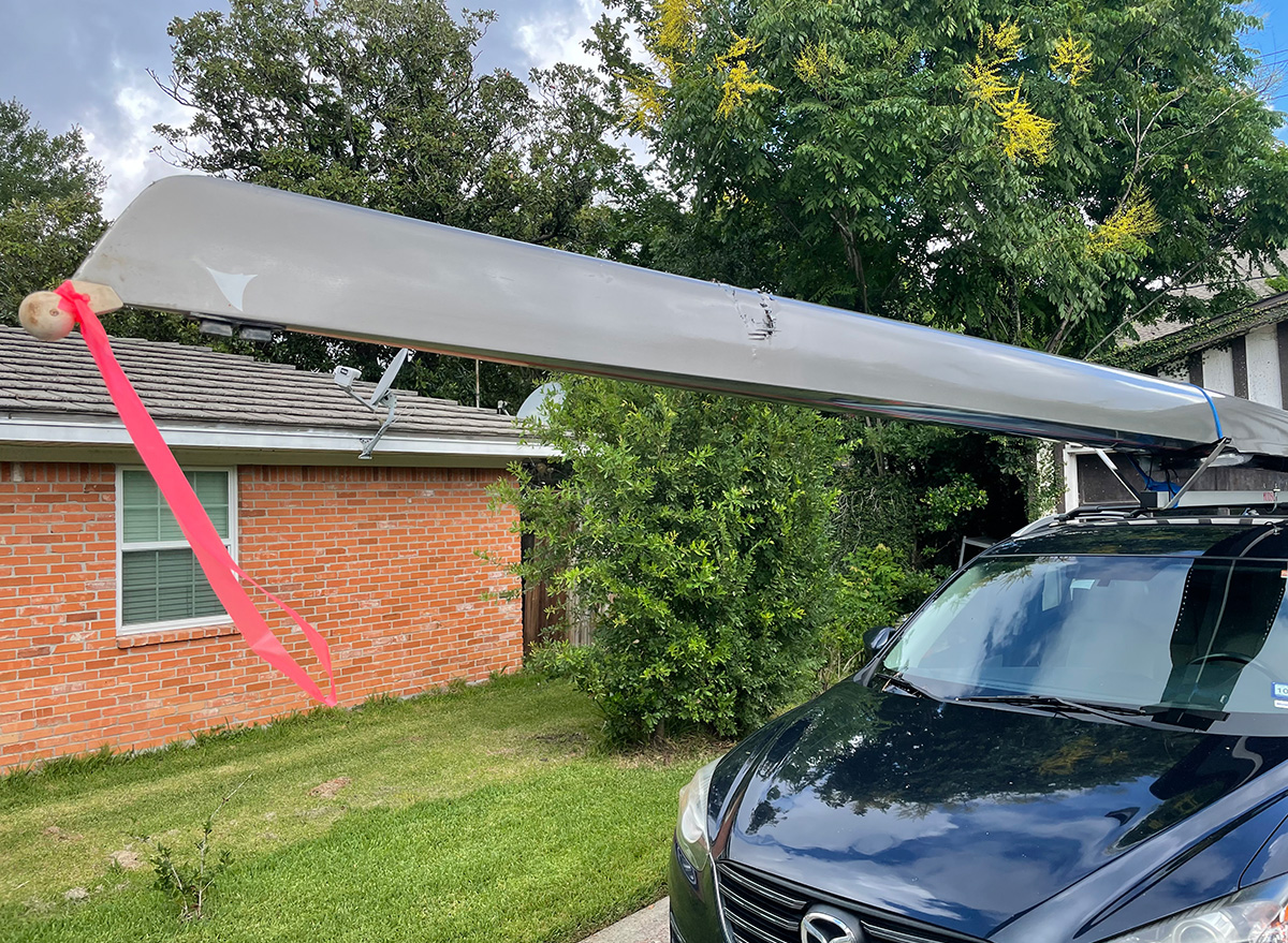 Video Shows Gator Lurking Before “Chomping” Rower's Boat
