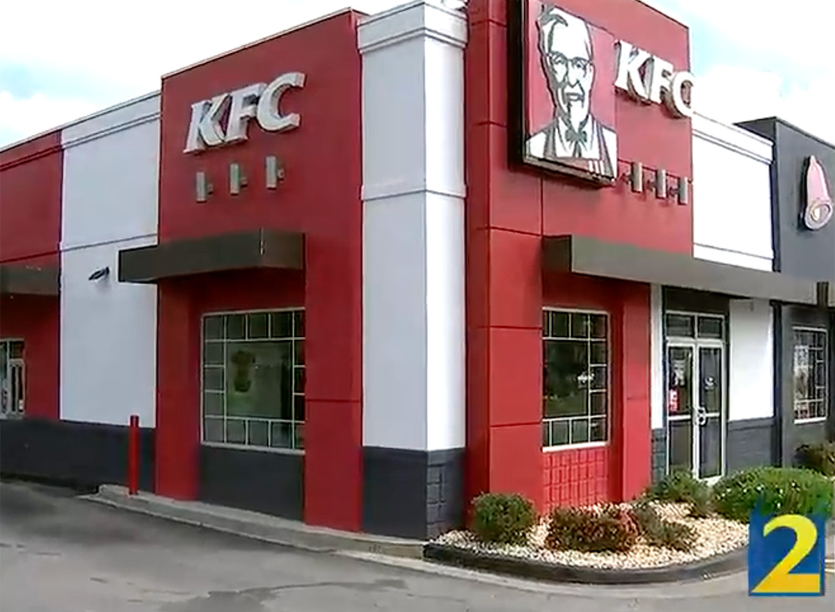 A Woman Found Over $543 in Cash in her KFC Sandwich.