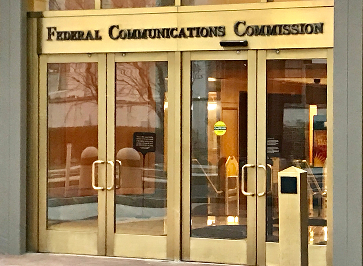 Elon Musk’s Starlink and Other Satellites Could Harm Environment