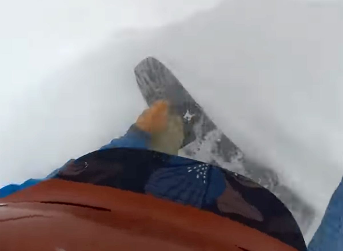 Snowboarder Frantically Swims Through Avalanche to Avoid Burial