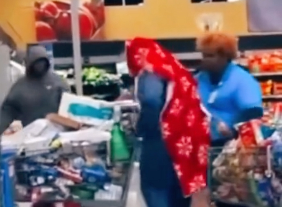 Walmart Worker Attacked by Shoplifters Allegedly