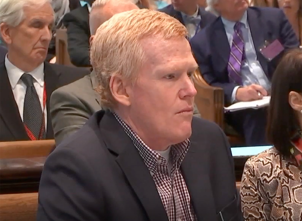 In Alex Murdaugh Trial, Lawyer Pulls Gun on Prosecution