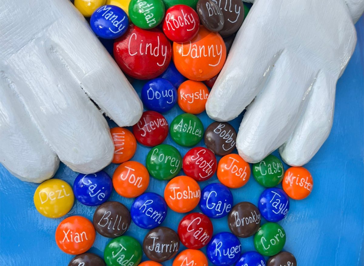 Grandma Buried in M&Ms-Shaped Coffin After Loving the Candy