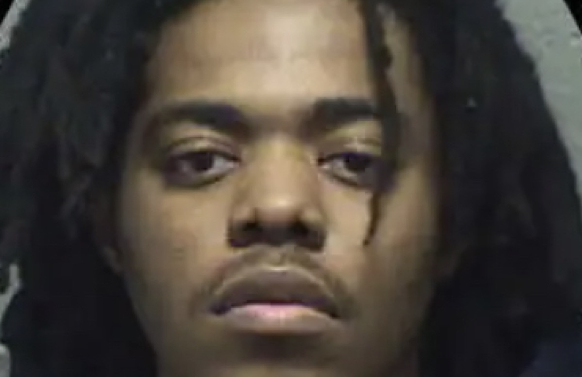 Robber Caught Staying at Scene to Eat Victim's Fried Chicken