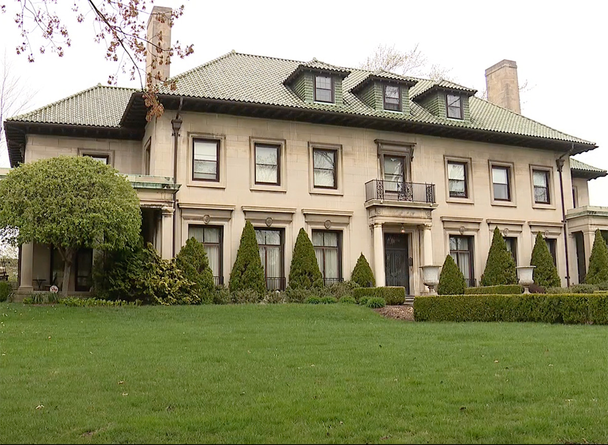 Neurosurgeon’s Body Found Wrapped in Sheet in Mansion Attic