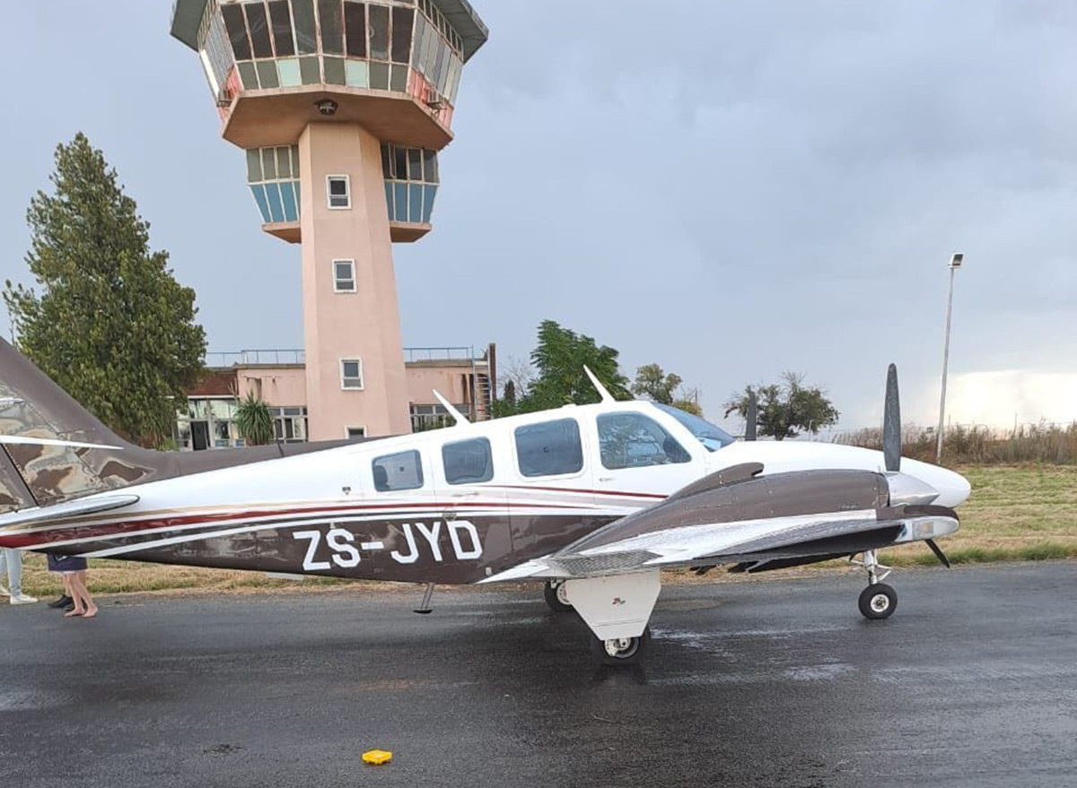 Pilot Discovers Deadly Cobra in His Cockpit at 11,000 Feet