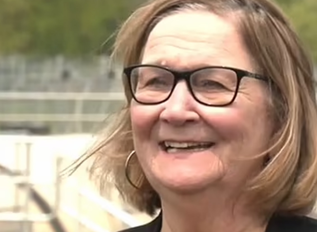 Woman Flushes Diamond Ring in Toilet, Gets Back After 13 Years