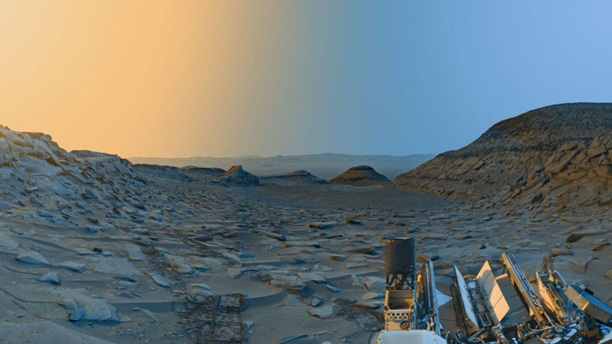 NASA's Curiosity Rover Reveals Photos of Mars at Different Times