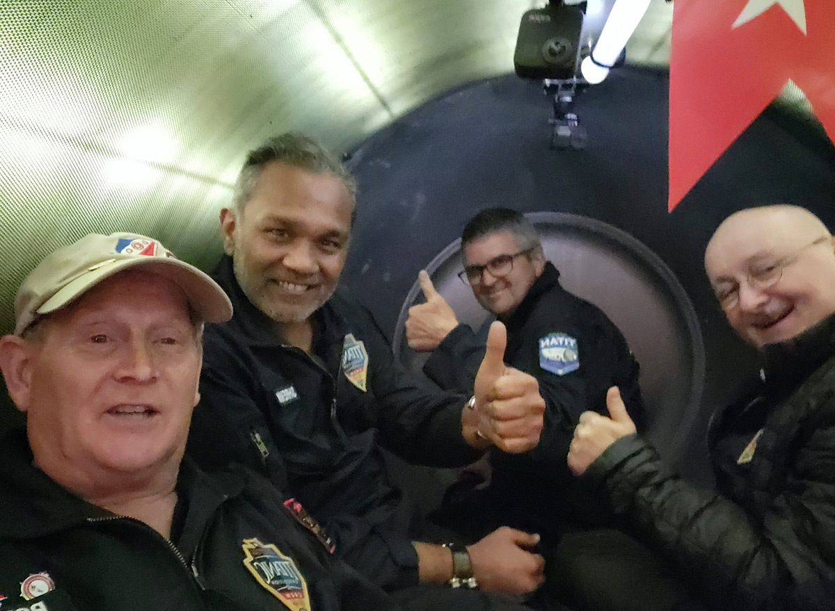 Former Titan Pilot Lost Control, Passengers Trapped for Hours