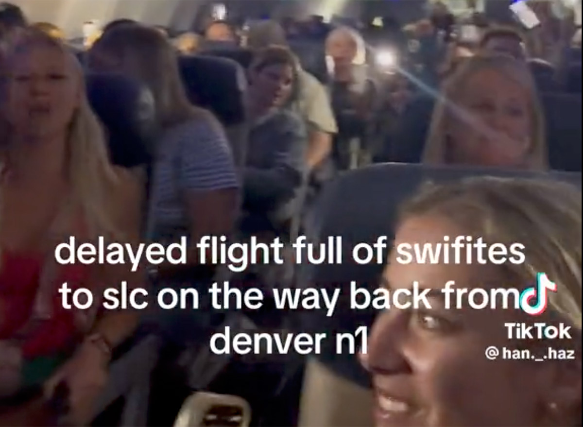Taylor Swift Fans Turn Delayed Airplane Into Inspiring Sing-a-Long