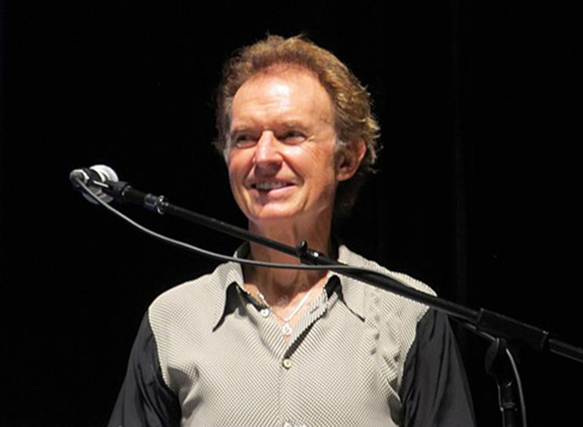 Singer Dies After Battling Parkinson’s and Lewy Body Dementia