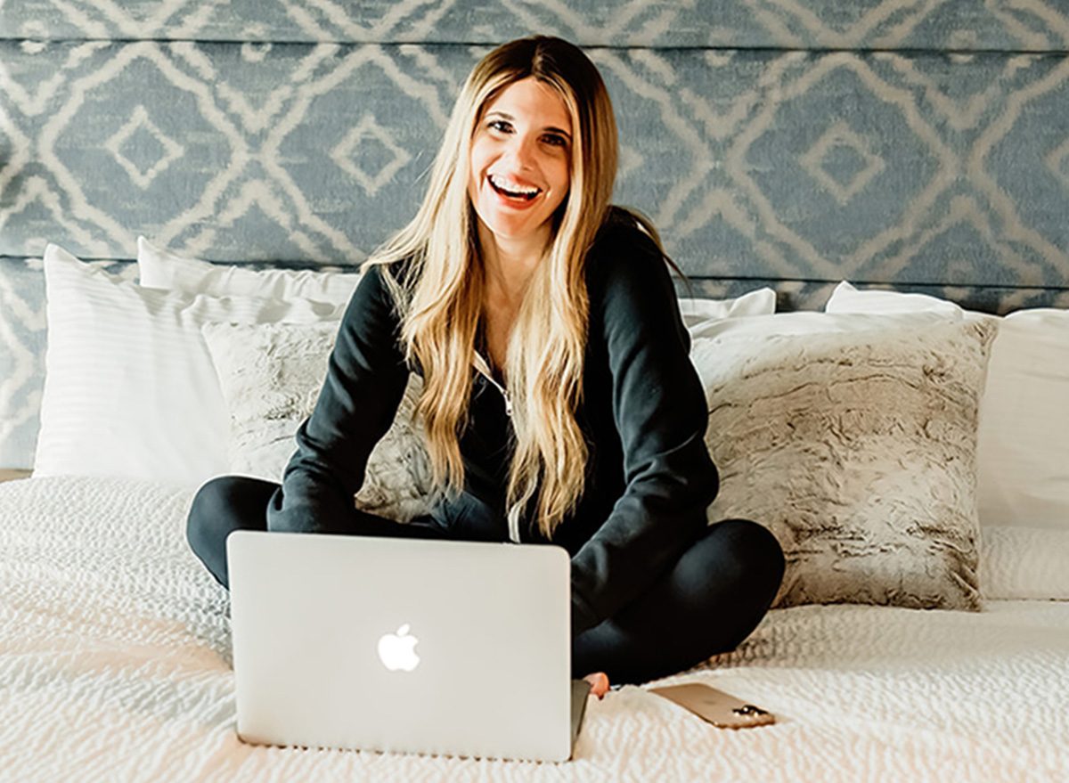 Former Teacher Shares Secrets to Making $390,000 in 8 Months