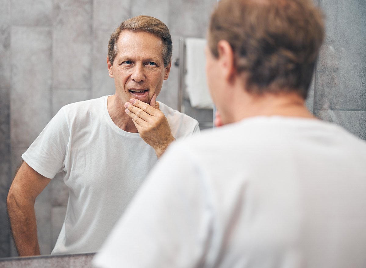 15 Signs of Aging and How to Change Them
