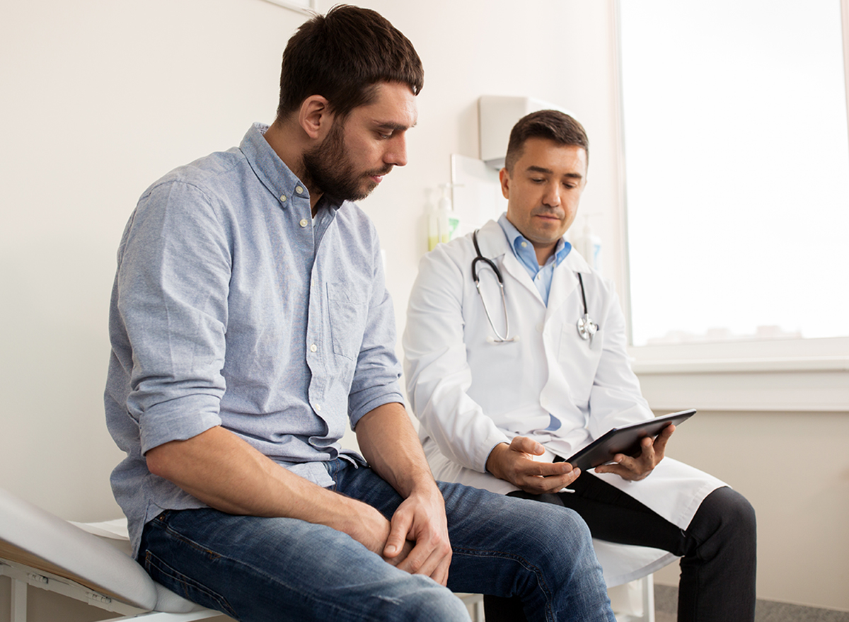 20 Possible Signs of Cancer Often Ignored By Men